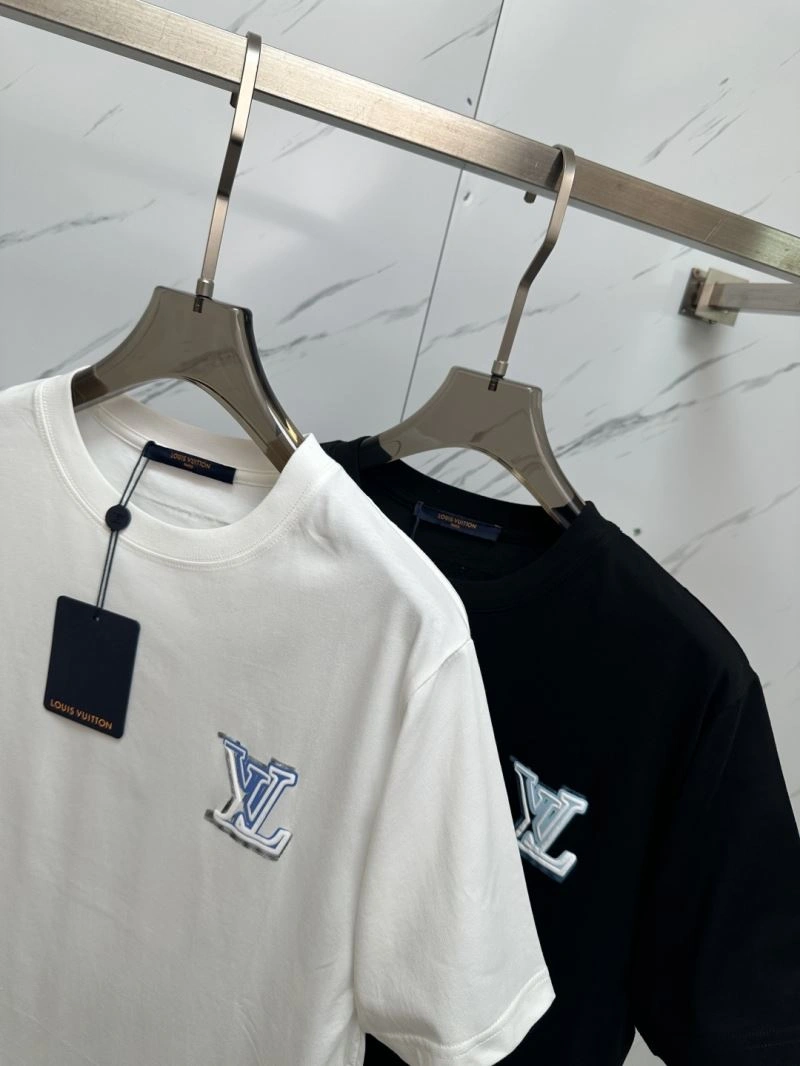 Low-cost Louis Vuitton T-Shirts