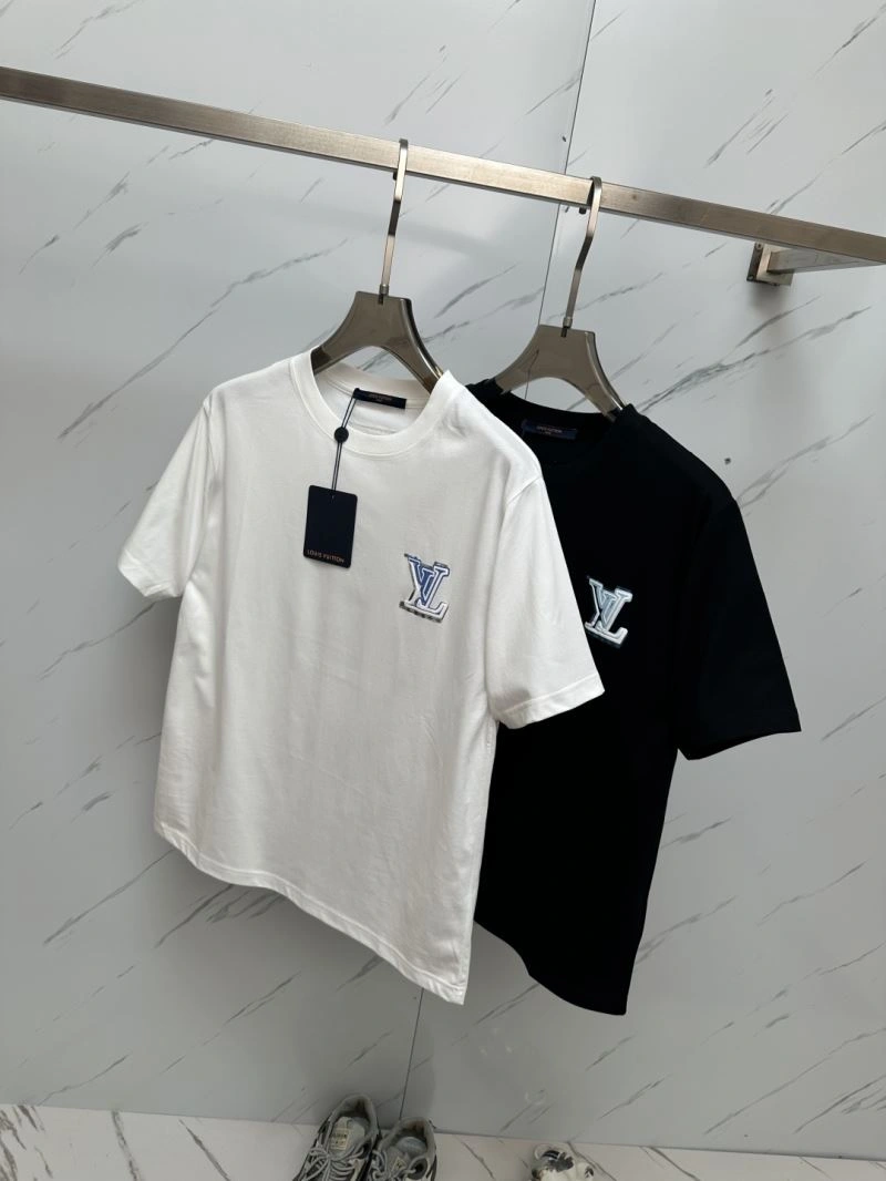 Low-cost Louis Vuitton T-Shirts