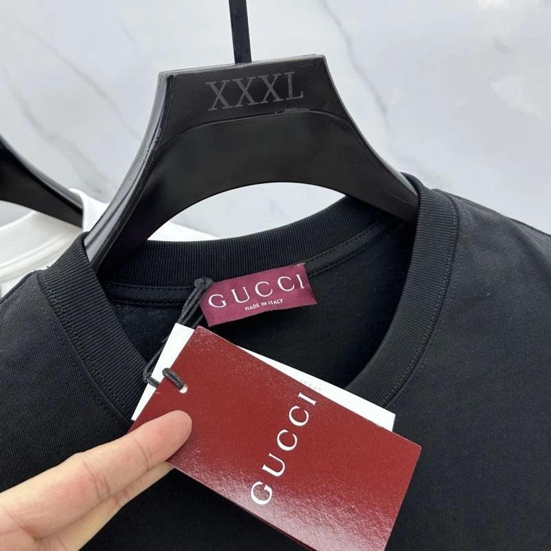 Bargain Louis Vuitton T-Shirts