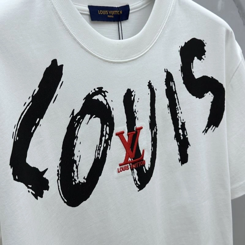 Indistinguishable Louis Vuitton T-Shirts