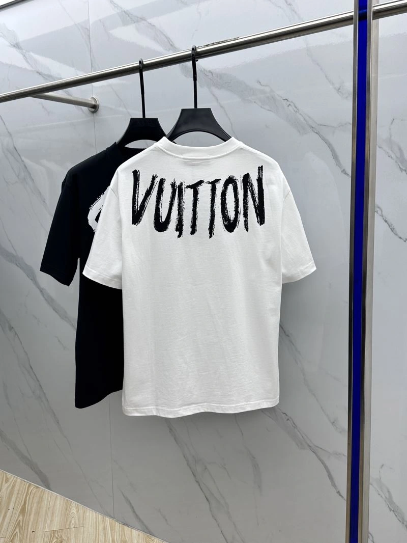 Indistinguishable Louis Vuitton T-Shirts