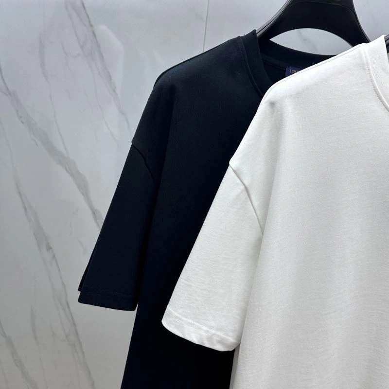 Indistinguishable Louis Vuitton T-Shirts