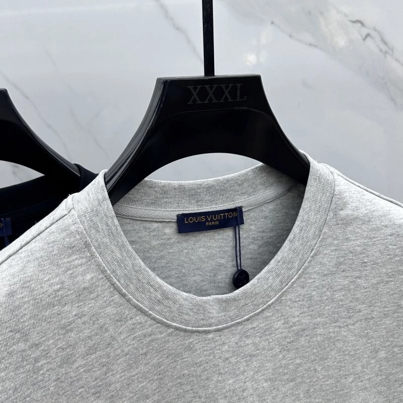 Low-cost Louis Vuitton T-Shirts