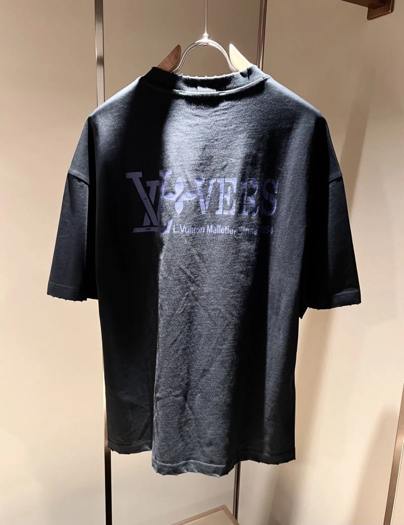 Factory-made Louis Vuitton T-Shirts