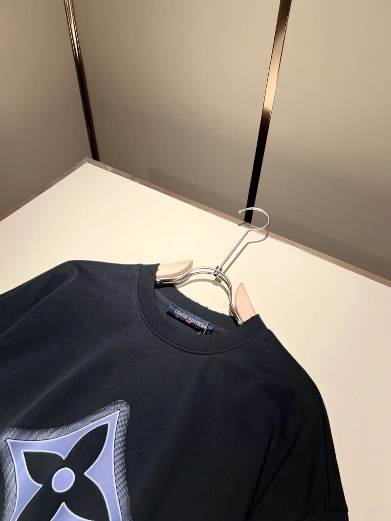 Factory-made Louis Vuitton T-Shirts
