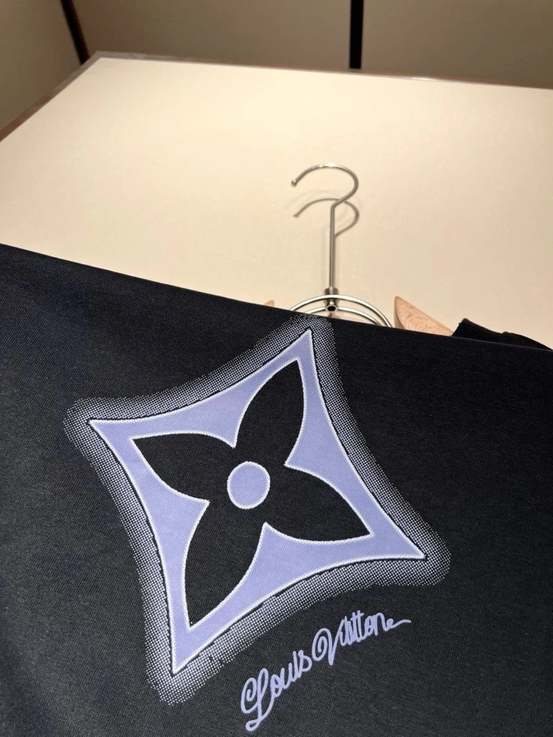 Factory-made Louis Vuitton T-Shirts