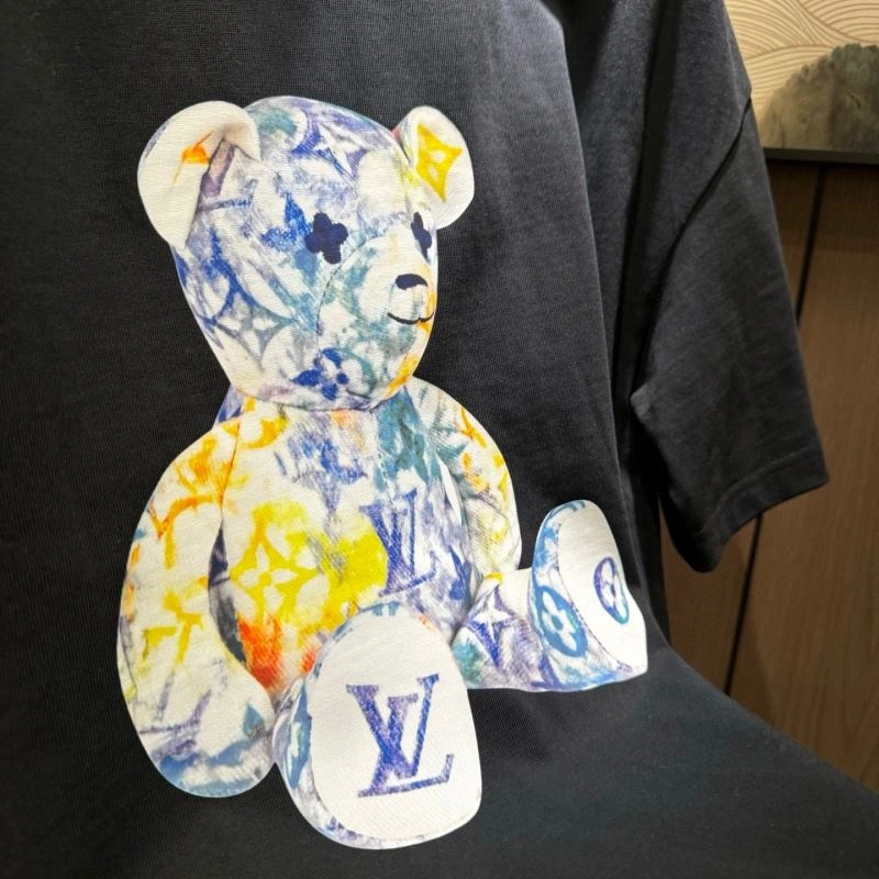 Bargain Louis Vuitton T-Shirts