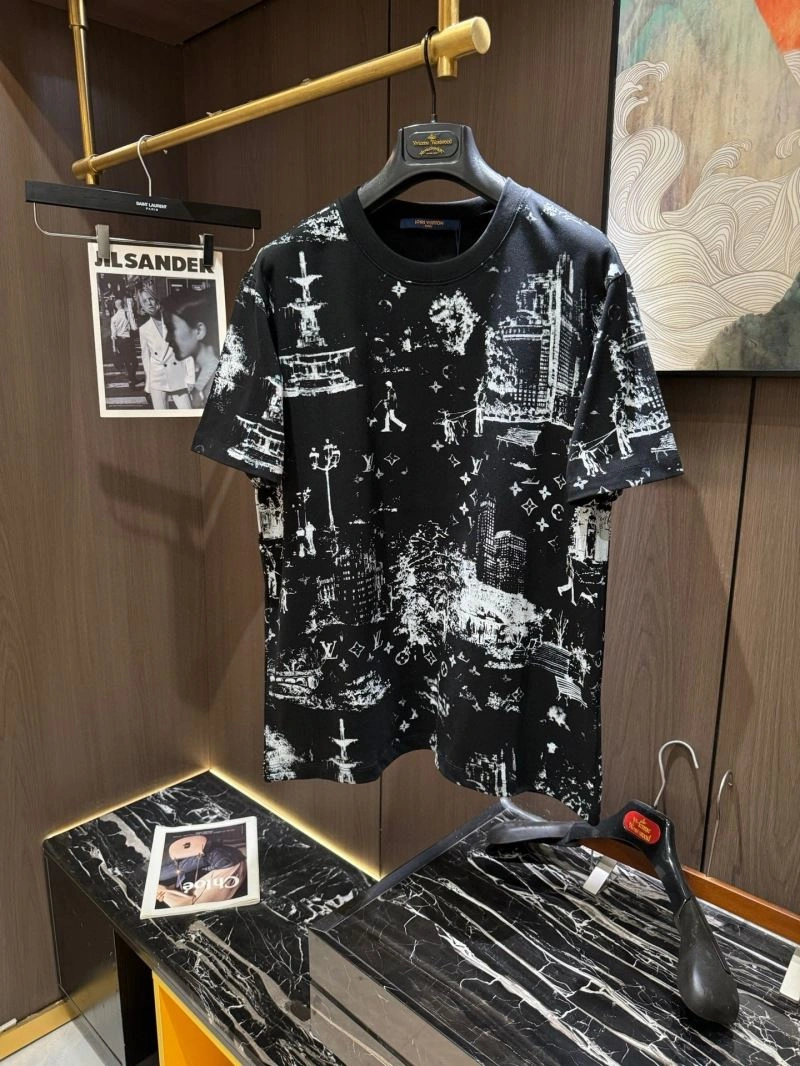 Top match Louis Vuitton T-Shirts