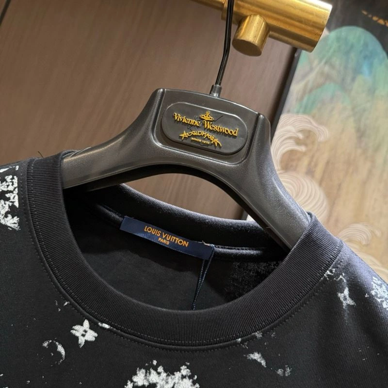 Top match Louis Vuitton T-Shirts