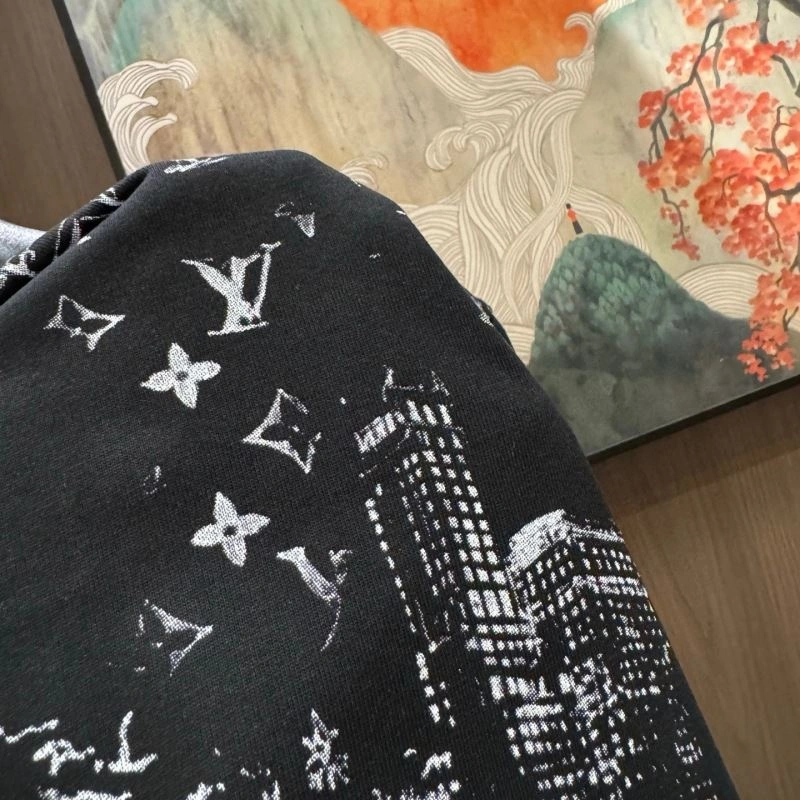 Top match Louis Vuitton T-Shirts