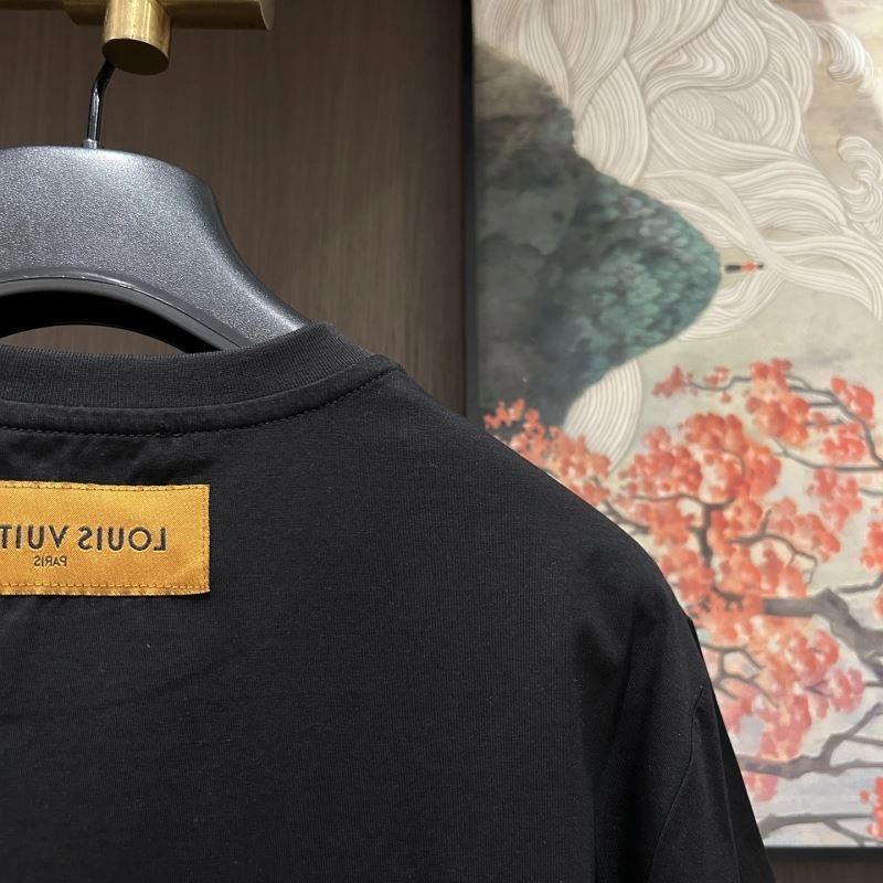 Top mirror Louis Vuitton T-Shirts