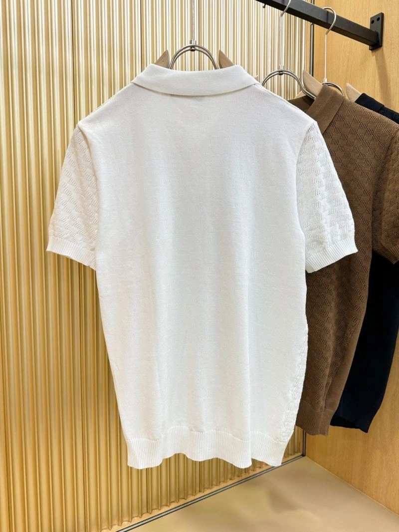Indistinguishable Louis Vuitton T-Shirts