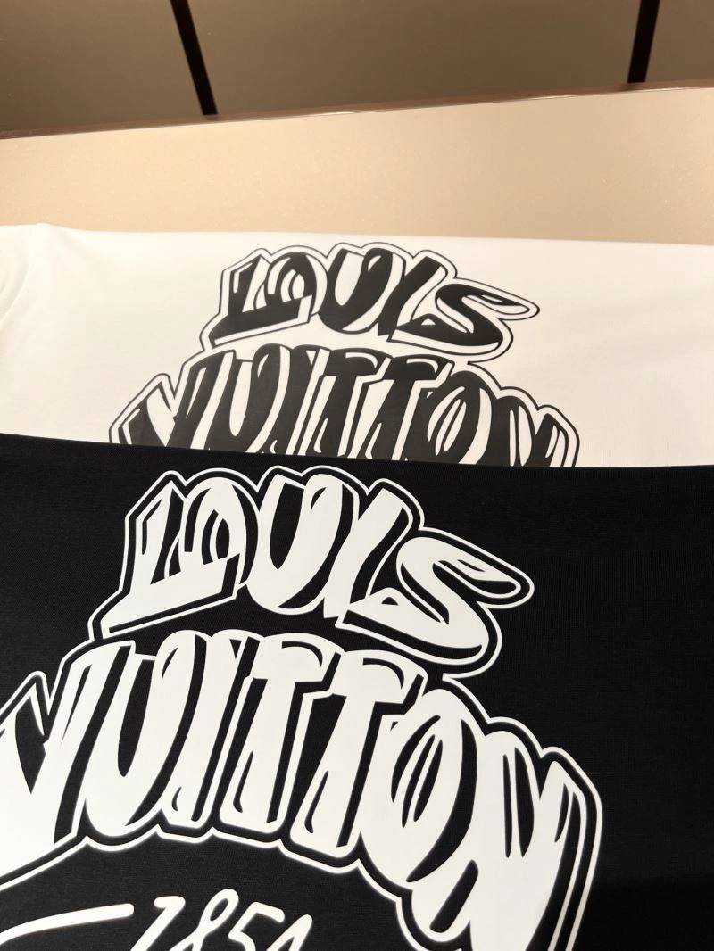 Top match Louis Vuitton T-Shirts