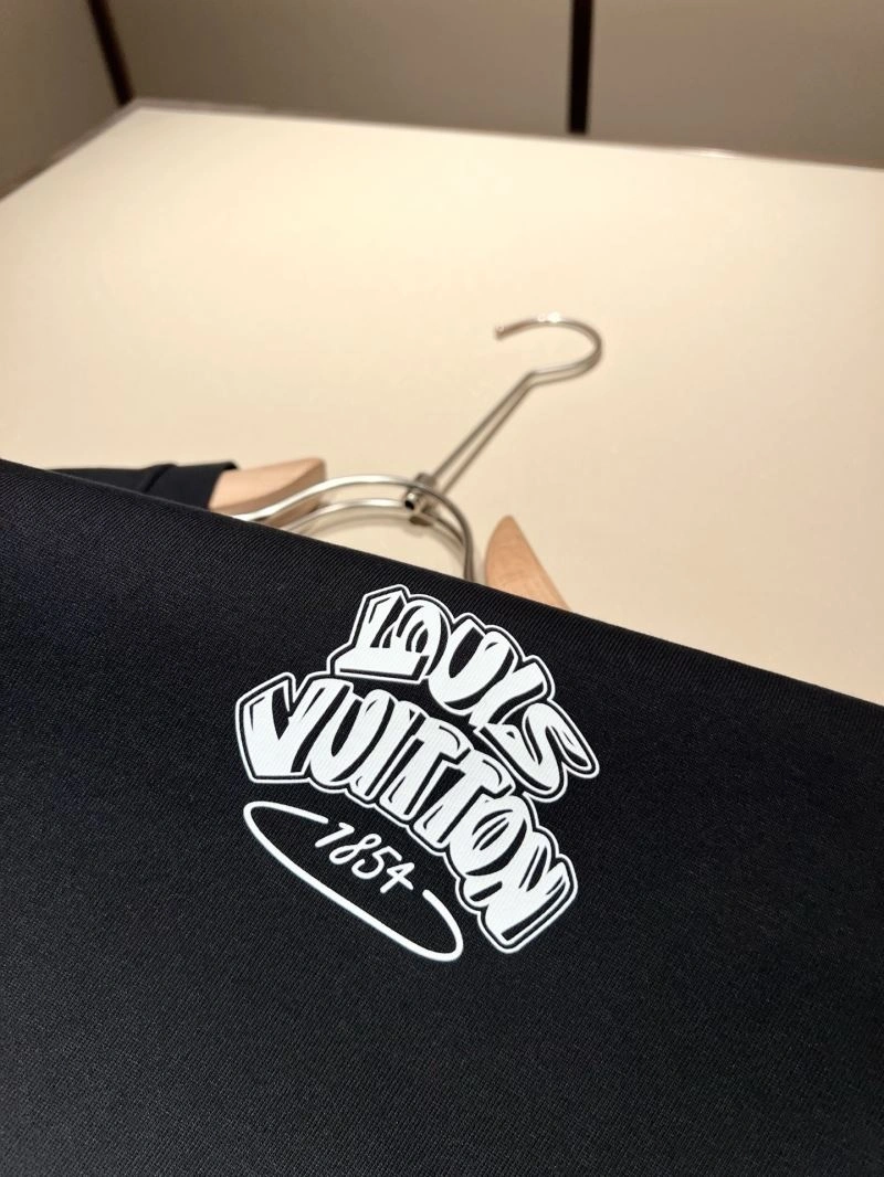 Top match Louis Vuitton T-Shirts