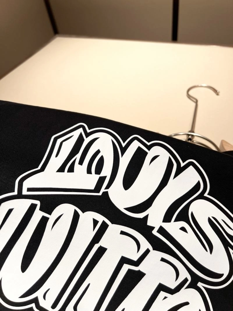 Top match Louis Vuitton T-Shirts