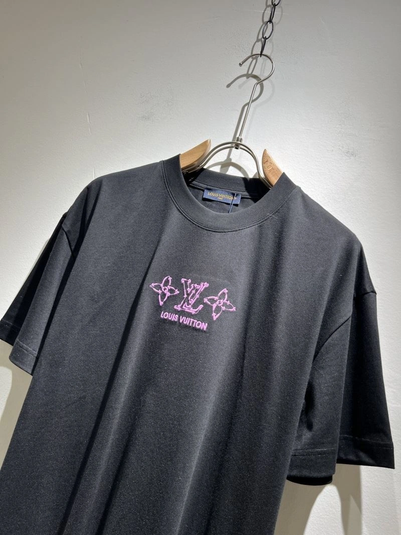 Top match Louis Vuitton T-Shirts