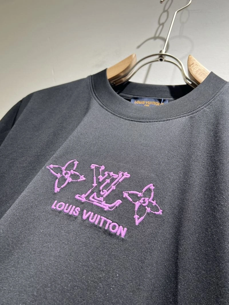 Top match Louis Vuitton T-Shirts