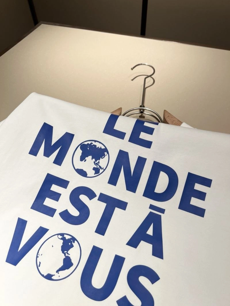 Inexpensive Louis Vuitton T-Shirts