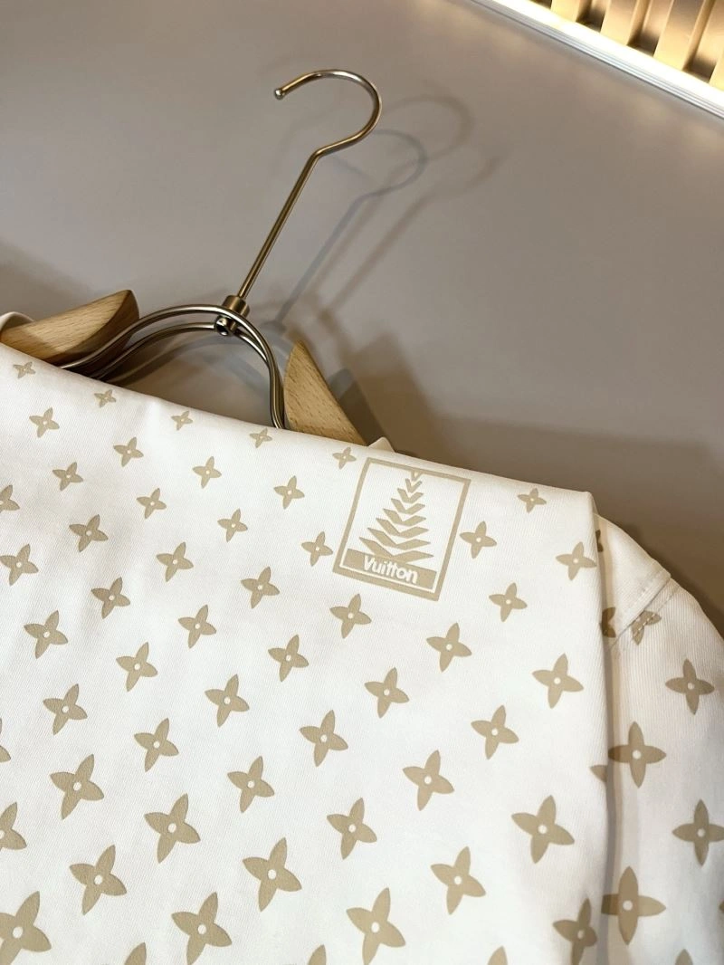 Inexpensive Louis Vuitton T-Shirts