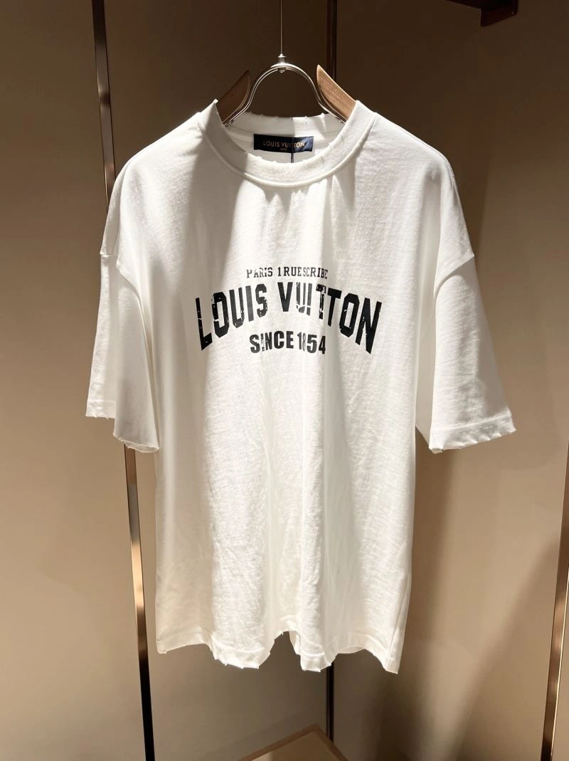 Top match Louis Vuitton T-Shirts