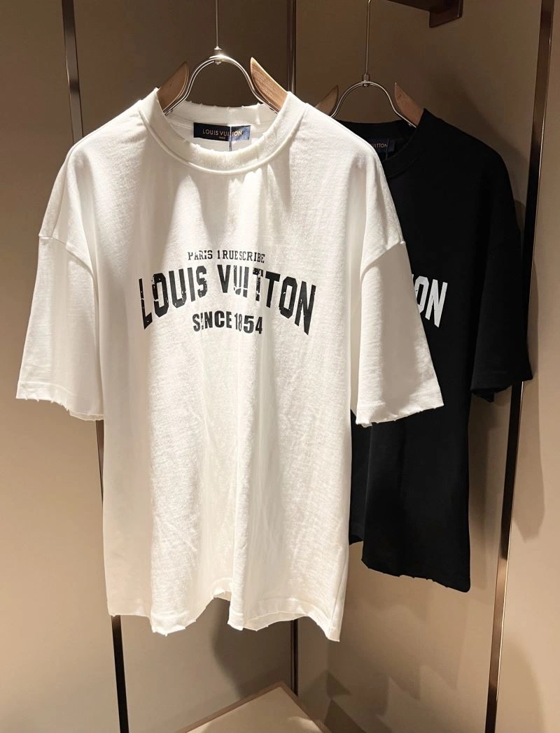 Top match Louis Vuitton T-Shirts