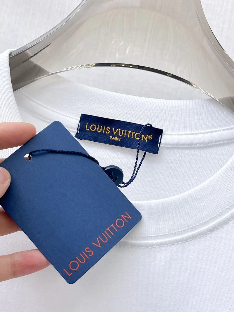 Precise copy Louis Vuitton T-Shirts