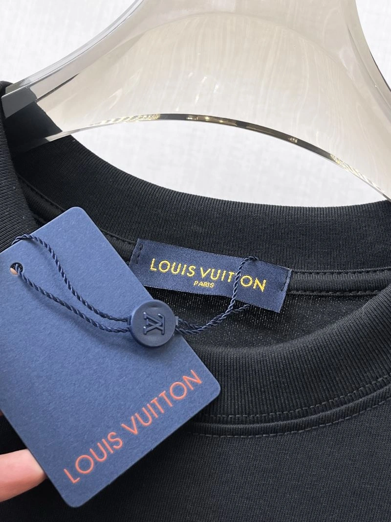 Factory-made Louis Vuitton T-Shirts