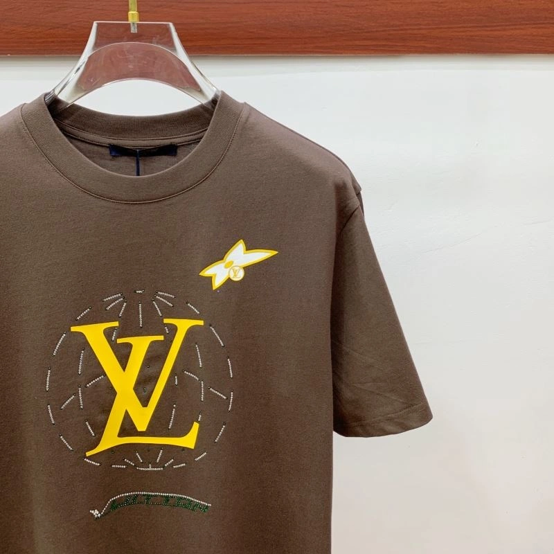 Indistinguishable Louis Vuitton T-Shirts