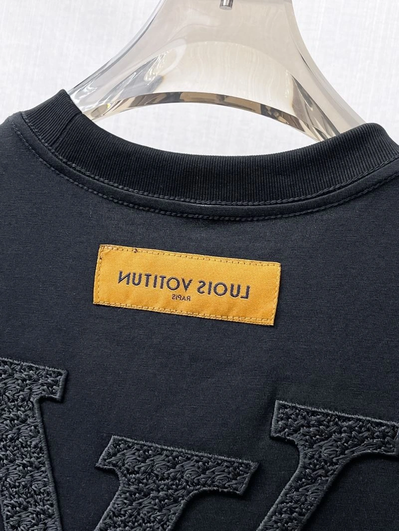 Low-cost Louis Vuitton T-Shirts
