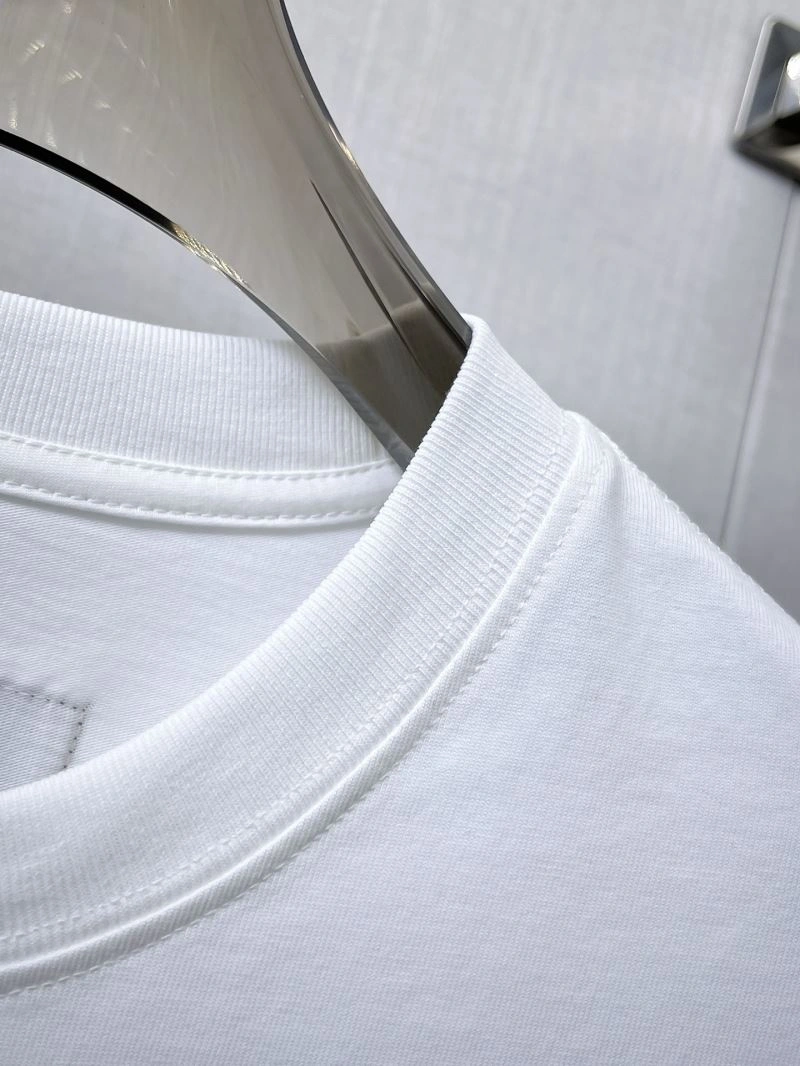 Top match Louis Vuitton T-Shirts