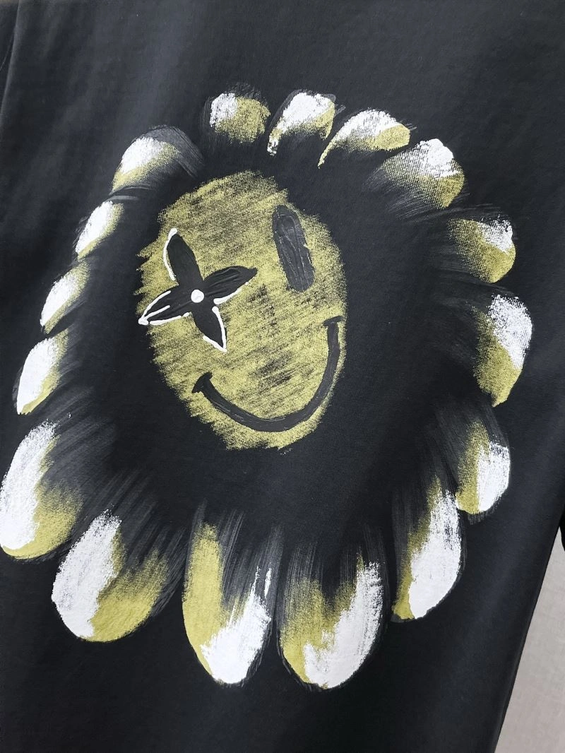 High accuracy Louis Vuitton T-Shirts