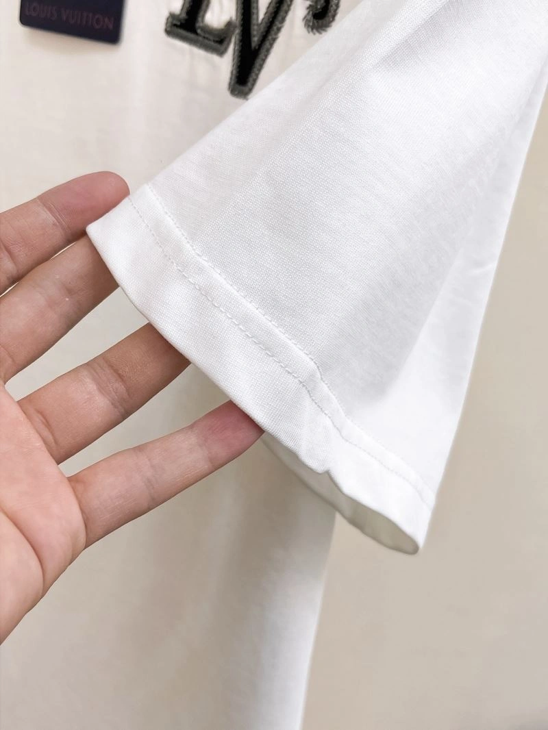 Precise copy Louis Vuitton T-Shirts