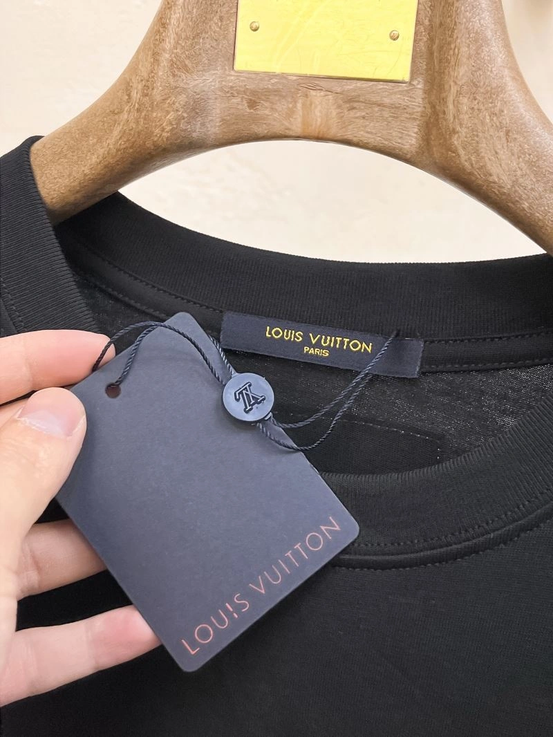 High fidelity Louis Vuitton T-Shirts