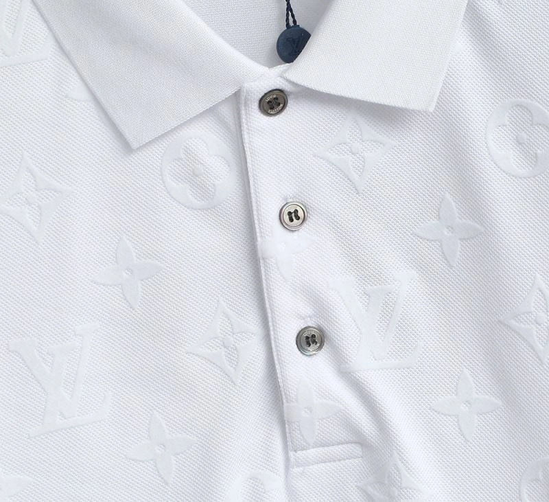 Indistinguishable Louis Vuitton T-Shirts