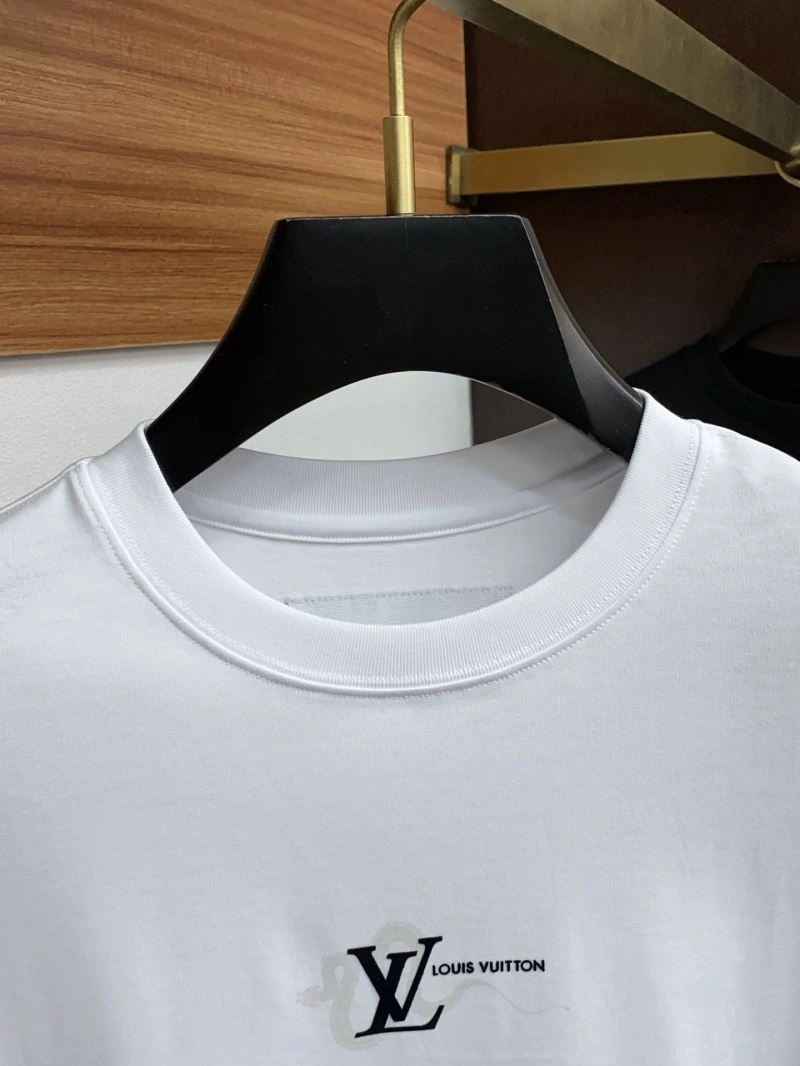 Precise copy Louis Vuitton T-Shirts