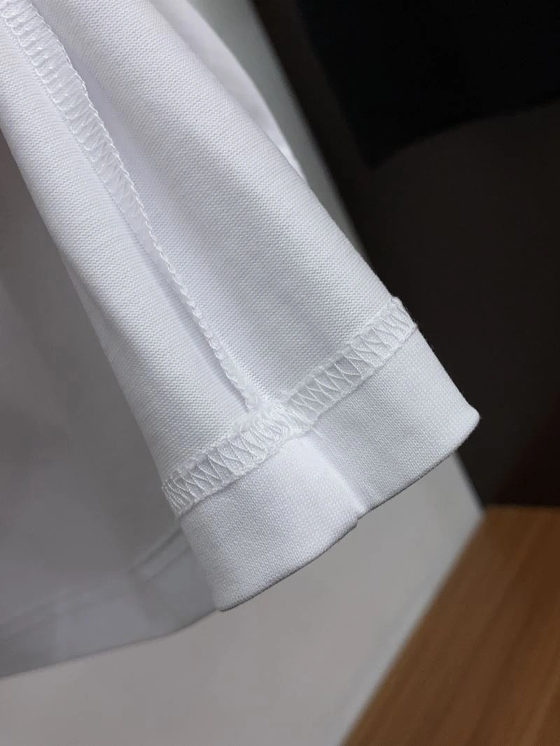 Precise copy Louis Vuitton T-Shirts
