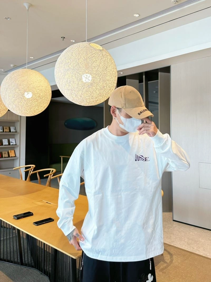 Bargain Louis Vuitton T-Shirts