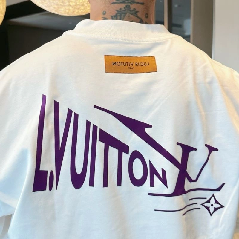 Bargain Louis Vuitton T-Shirts