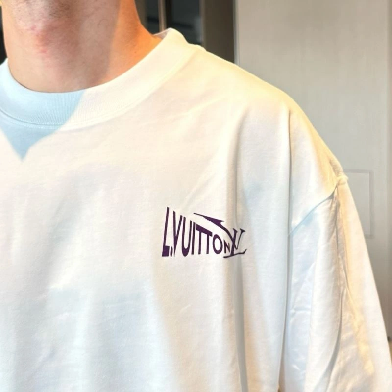 Bargain Louis Vuitton T-Shirts