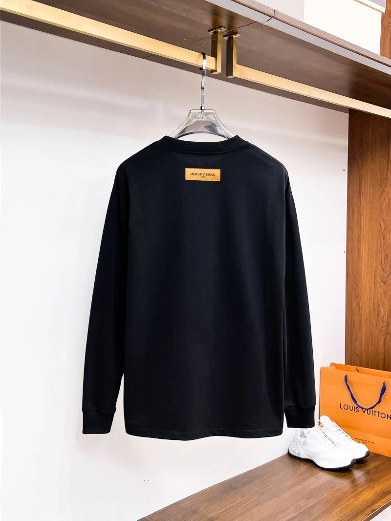 Accurate model Louis Vuitton T-Shirts