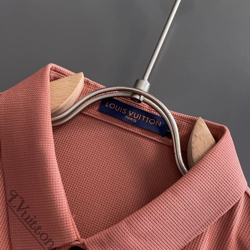Precise copy Louis Vuitton T-Shirts