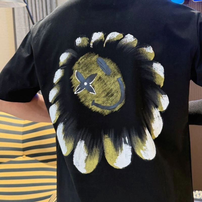 Top match Louis Vuitton T-Shirts