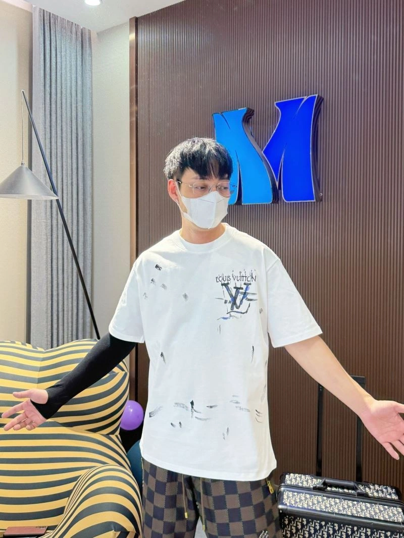 Inexpensive Louis Vuitton T-Shirts
