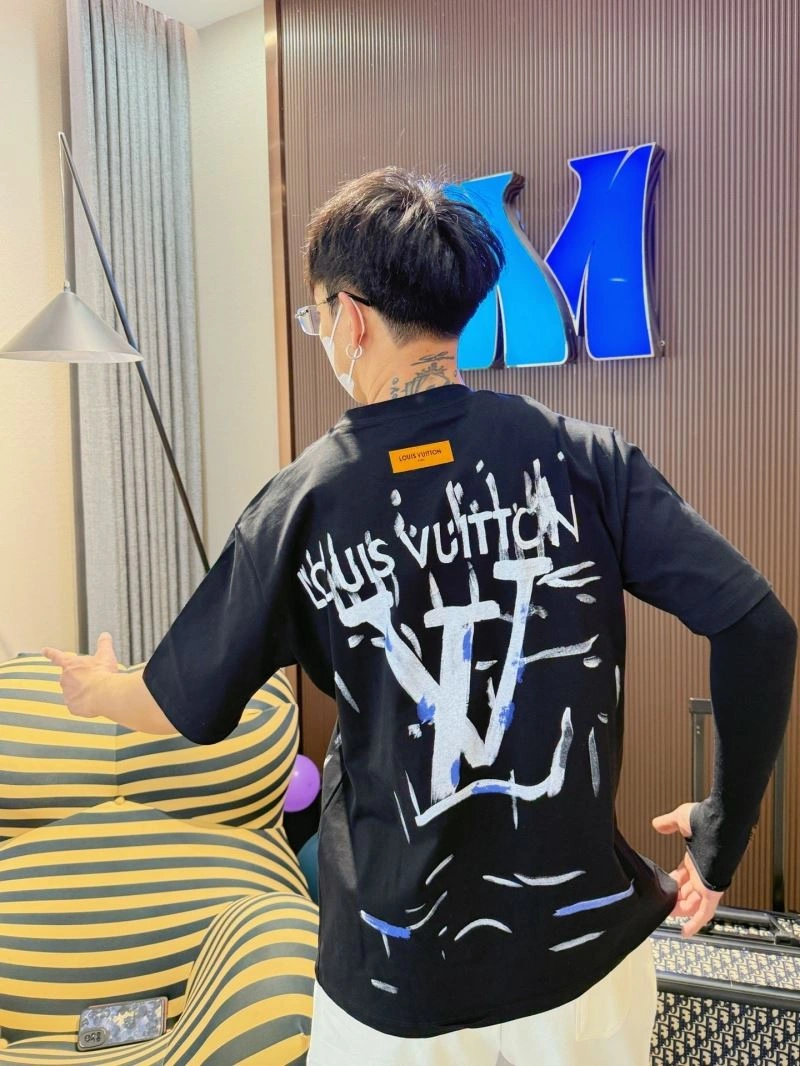 High fidelity Louis Vuitton T-Shirts