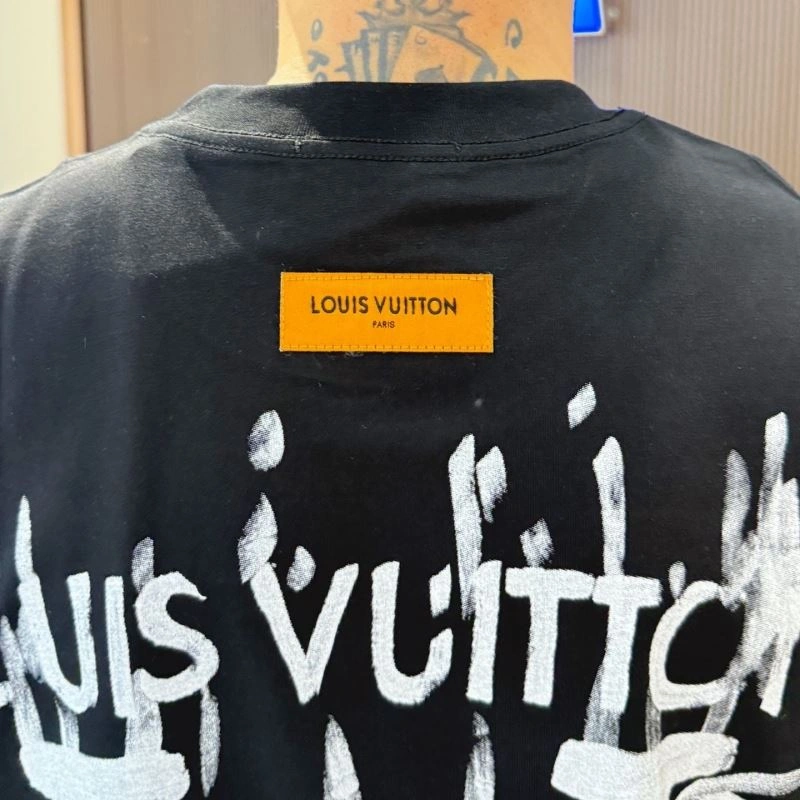 High fidelity Louis Vuitton T-Shirts