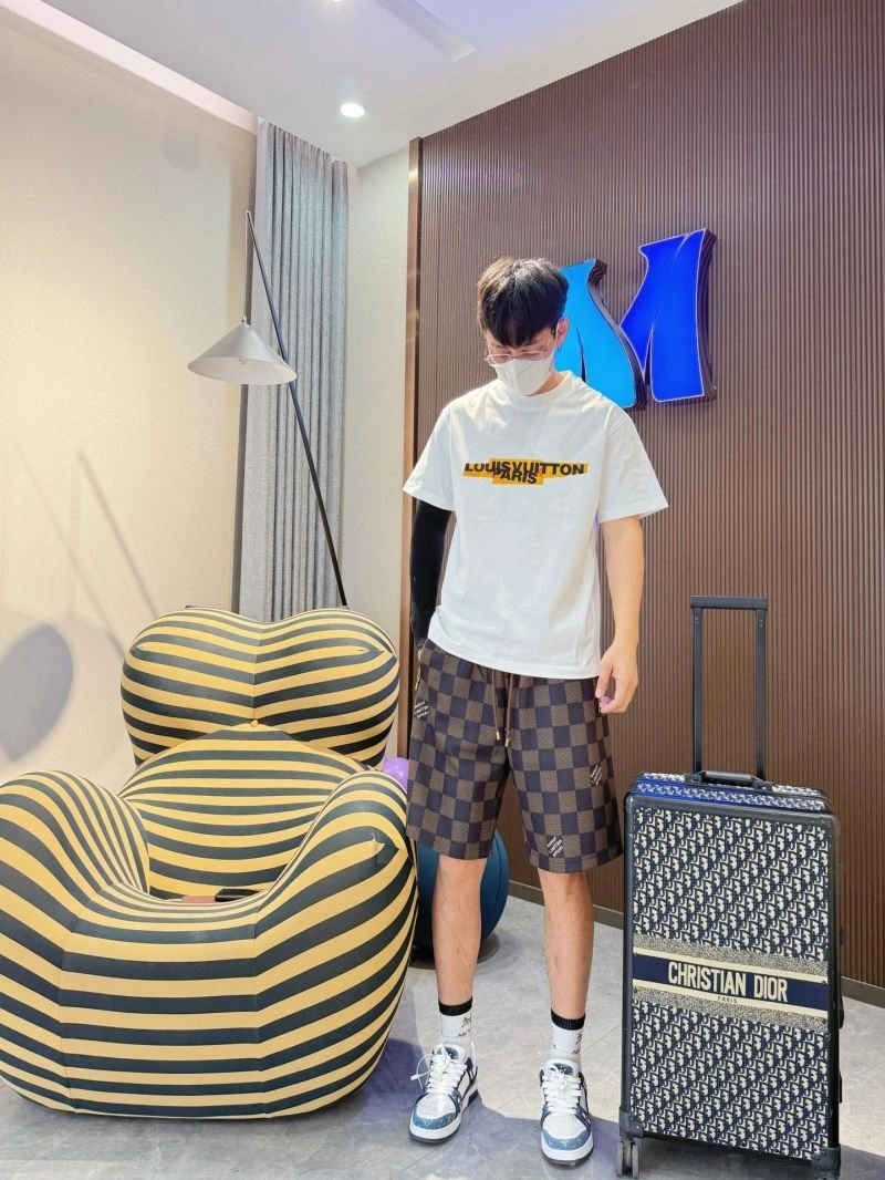 1:1 copy Louis Vuitton T-Shirts