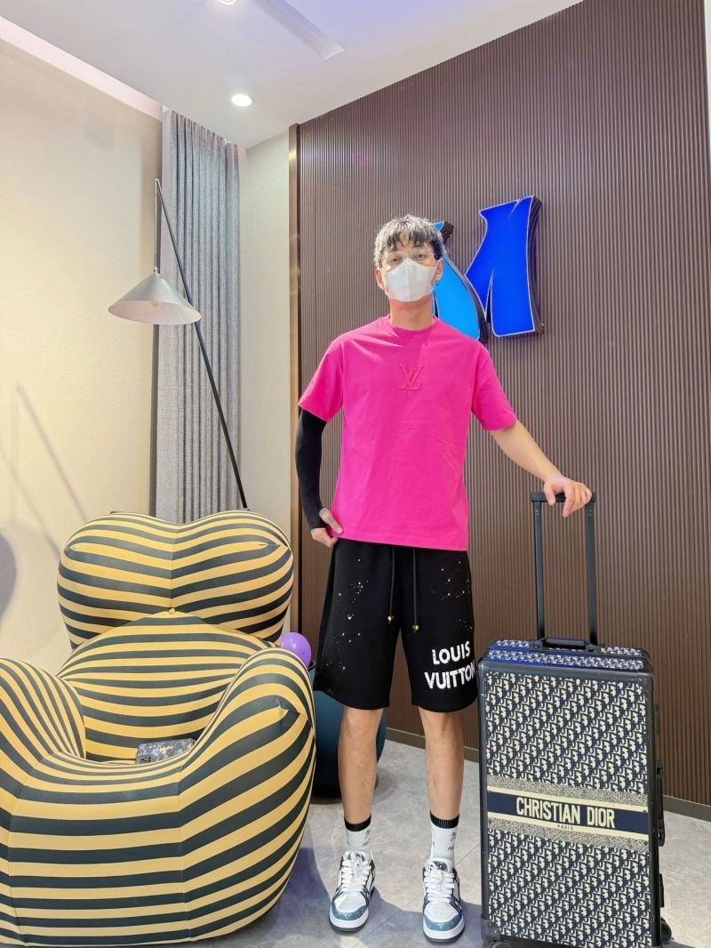Perfect replica Louis Vuitton T-Shirts