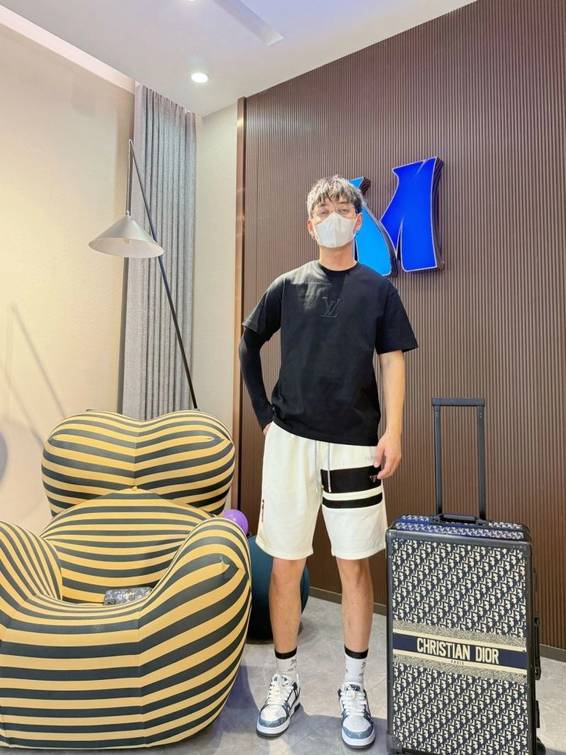 Legit Louis Vuitton T-Shirts