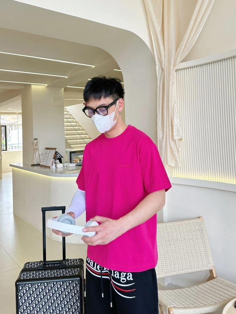 Low-cost Louis Vuitton T-Shirts