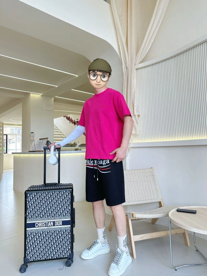 Low-cost Louis Vuitton T-Shirts